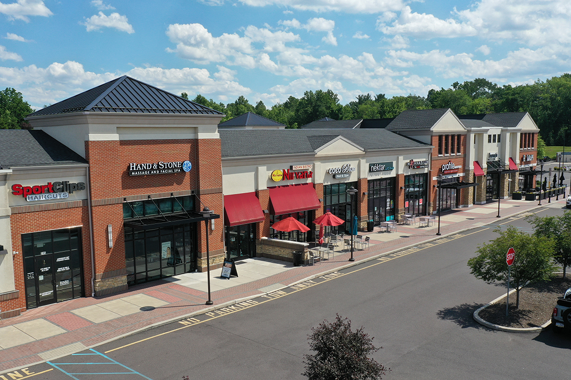 Centre Square Commons - Paramount Realty