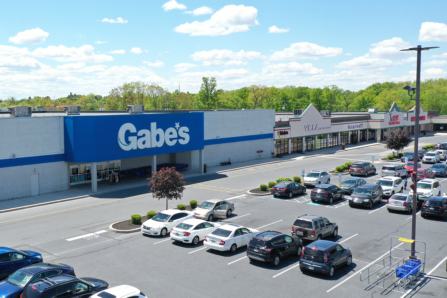 Union Square Shopping Center - Paramount Realty