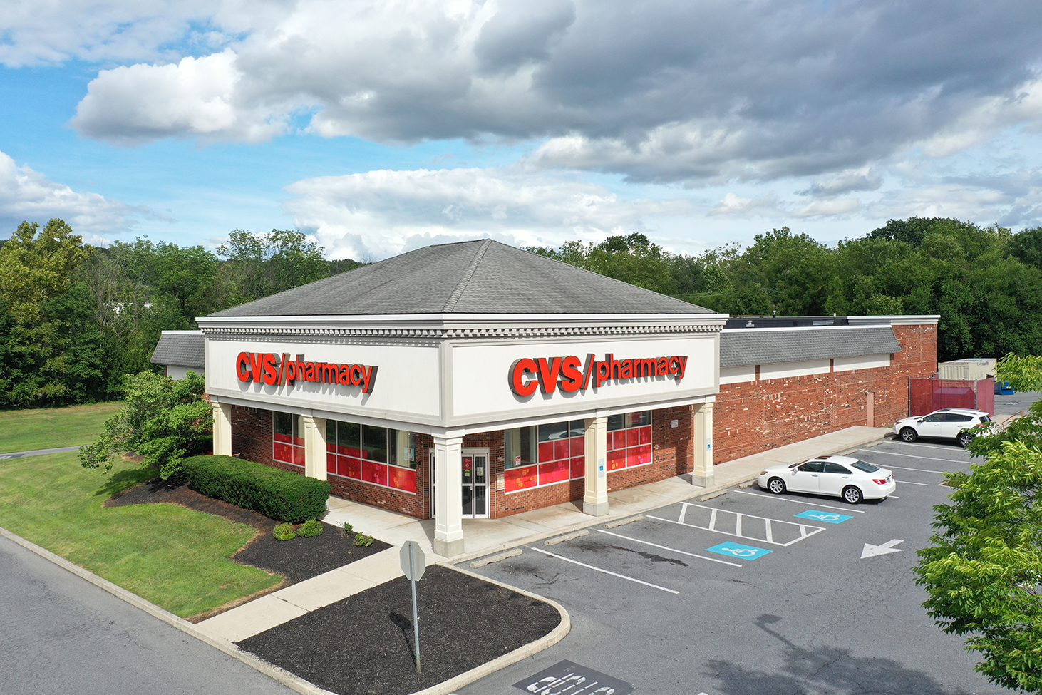 North End Center - Paramount Realty