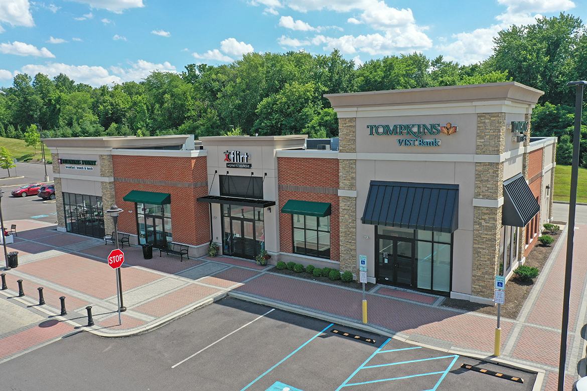 Centre Square Commons - Paramount Realty