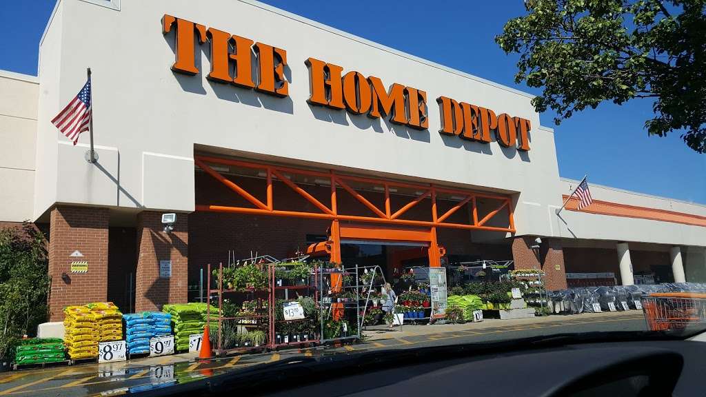 Consumer Centre - Paramount Realty